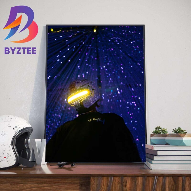 Alien Superstar Lewis Hamilton Style Sorayama Collab Helmet Wall Decor ...